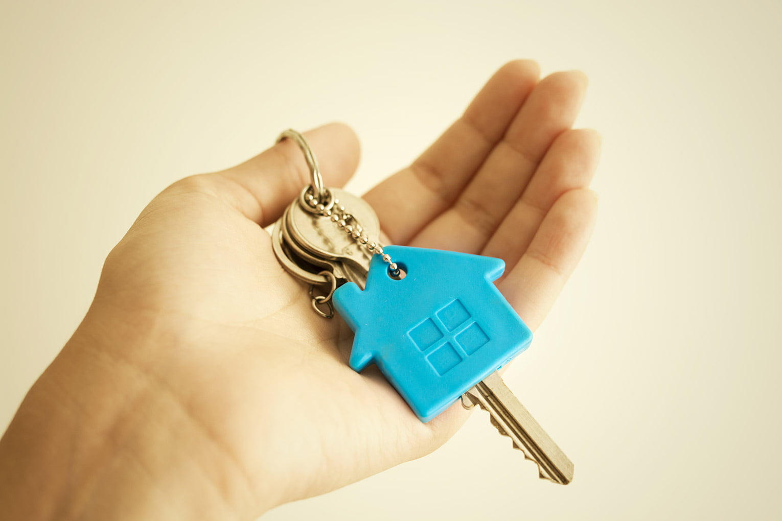 Lloyds Bank Cuts FTB Rates First time Buyers
